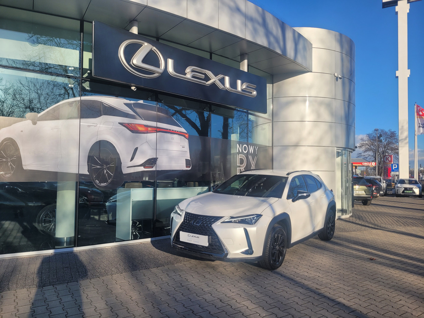 Oferta samochodu Lexus UX 2.0 Benzyna 2022 146 999 zł brutto Lexus ...
