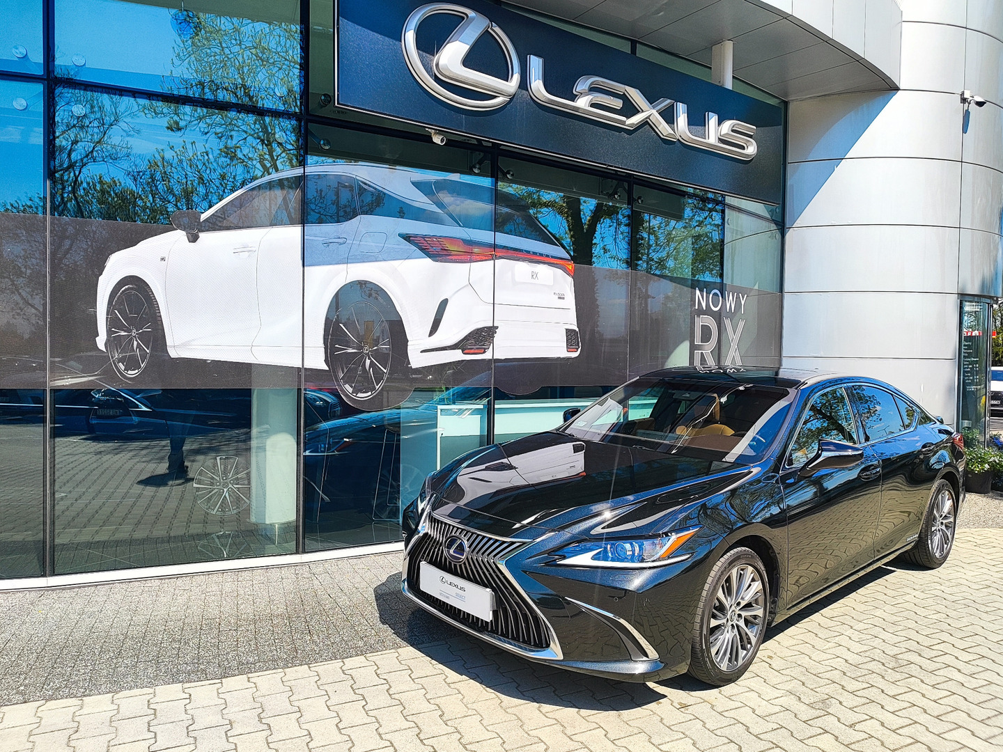 Oferta samochodu Lexus ES 2.5 Hybryda 2020 179 999 zł brutto Lexus ...