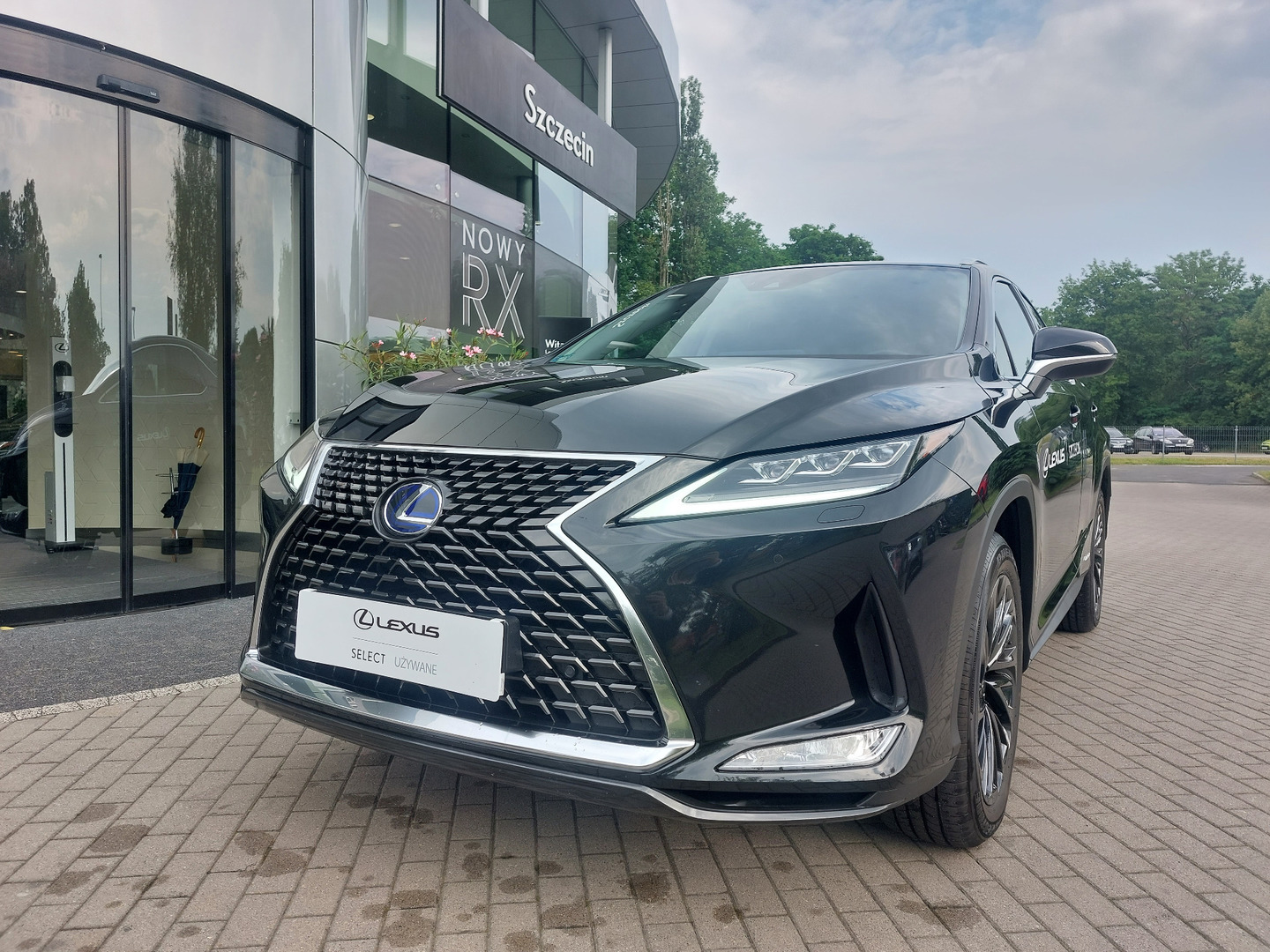 Oferta samochodu Lexus RX 3.5 Hybryda 2022 229 900 zł brutto Lexus Szczecin