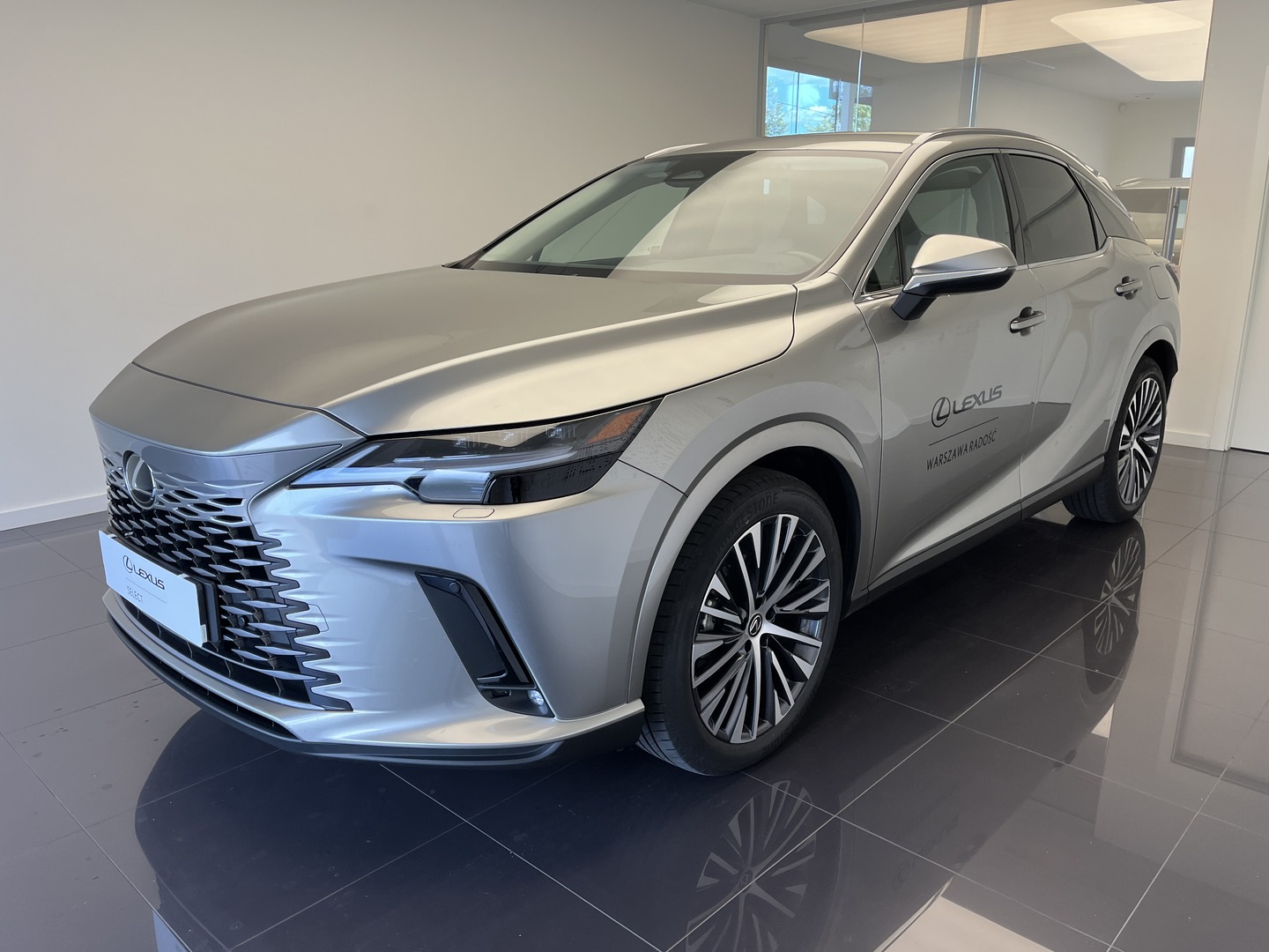 Oferta samochodu Lexus RX 2.5 Hybryda 2023 269 700 zł brutto Lexus ...