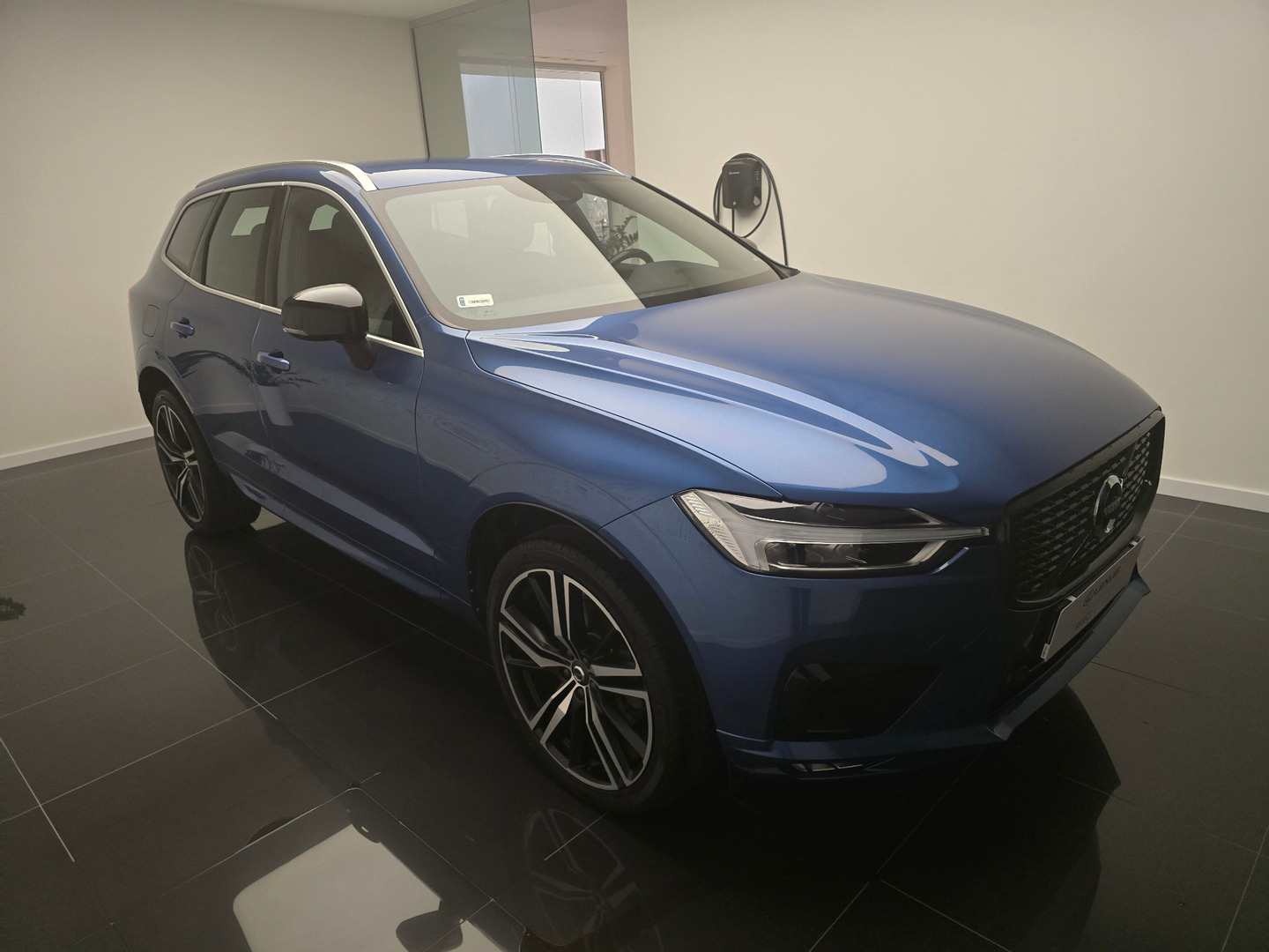 Oferta samochodu Volvo XC 60 2.0 Benzyna 2017 125 900 zł brutto Lexus ...