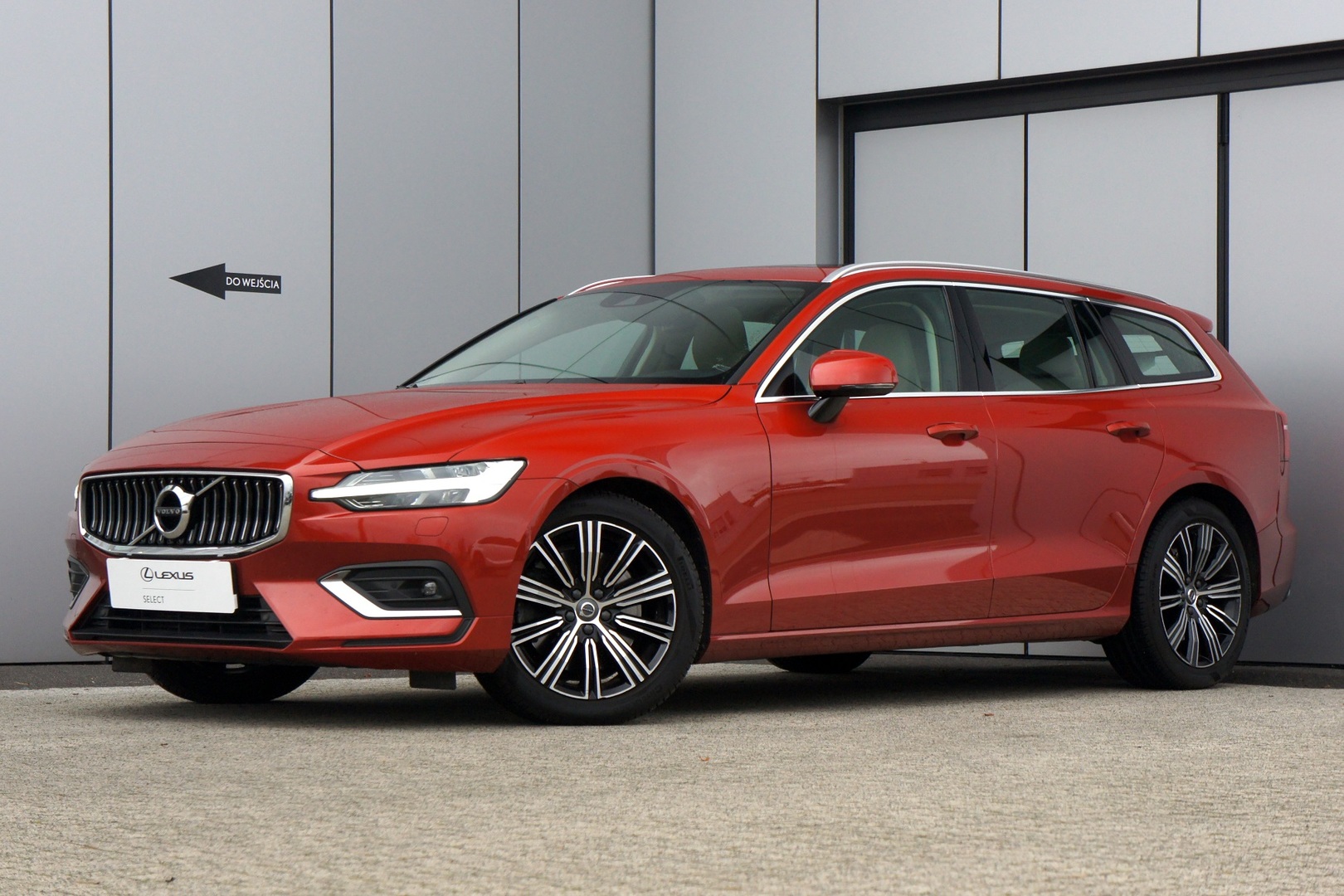 Oferta samochodu Volvo V60 2.0 Benzyna 2019 199 900 zł brutto Lexus ...